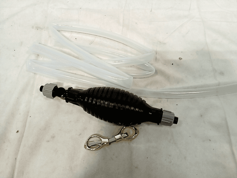 Manual Hand Fuel Pump - Dutch Goat