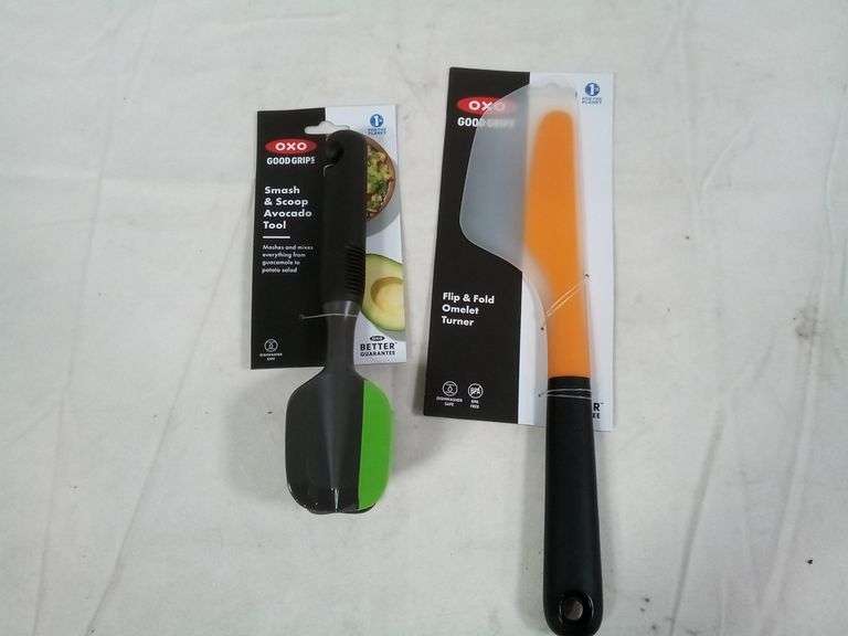 Assortment of 2 OXO Smash & Scoop Avocado Tool & Flip & Fold Omelet ...