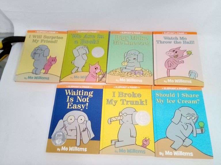 Assortment of 7 Mo Willems An Elephant & Piggie Books - Dutch Goat