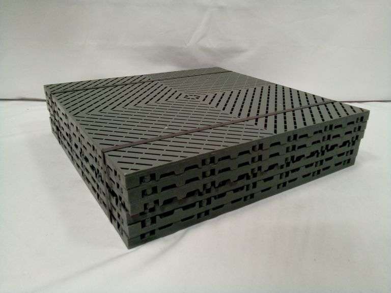 Lot Of 12 Modular Interlocking Drainage Floor Tiles, Soft PVC Mat ...